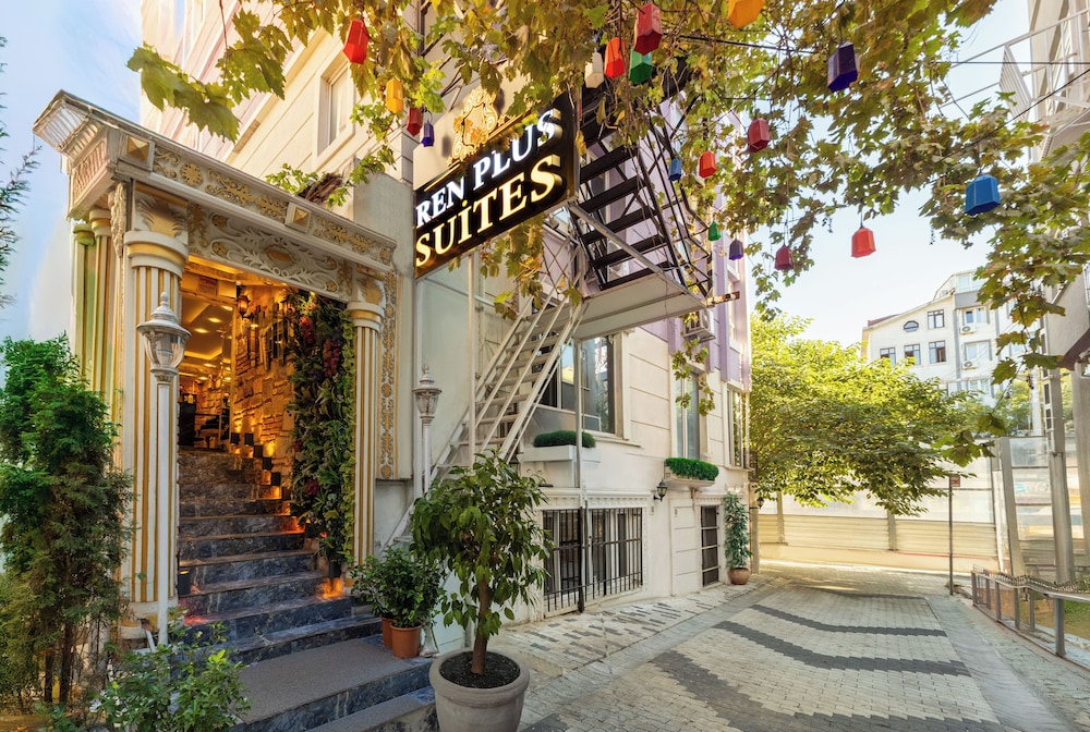 Ren Plus Sui̇tes Otel - Bahçelievler