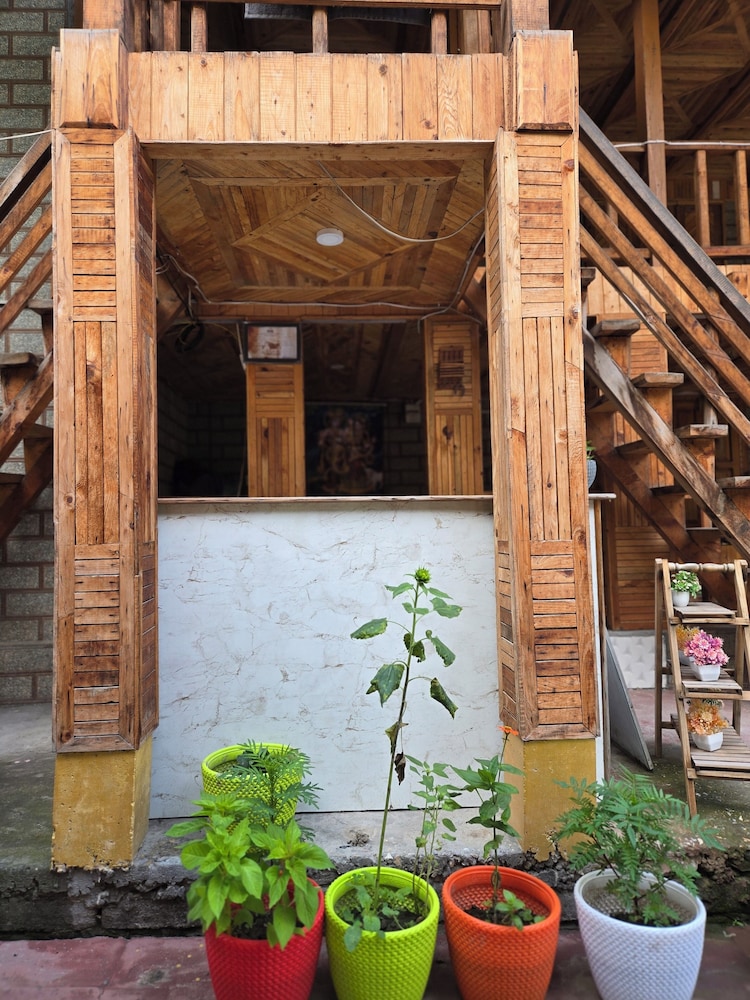 Royal Star Kasol - Kasol