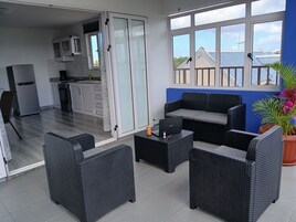 Apartamento, 1 quarto, sacada | Sala de estar