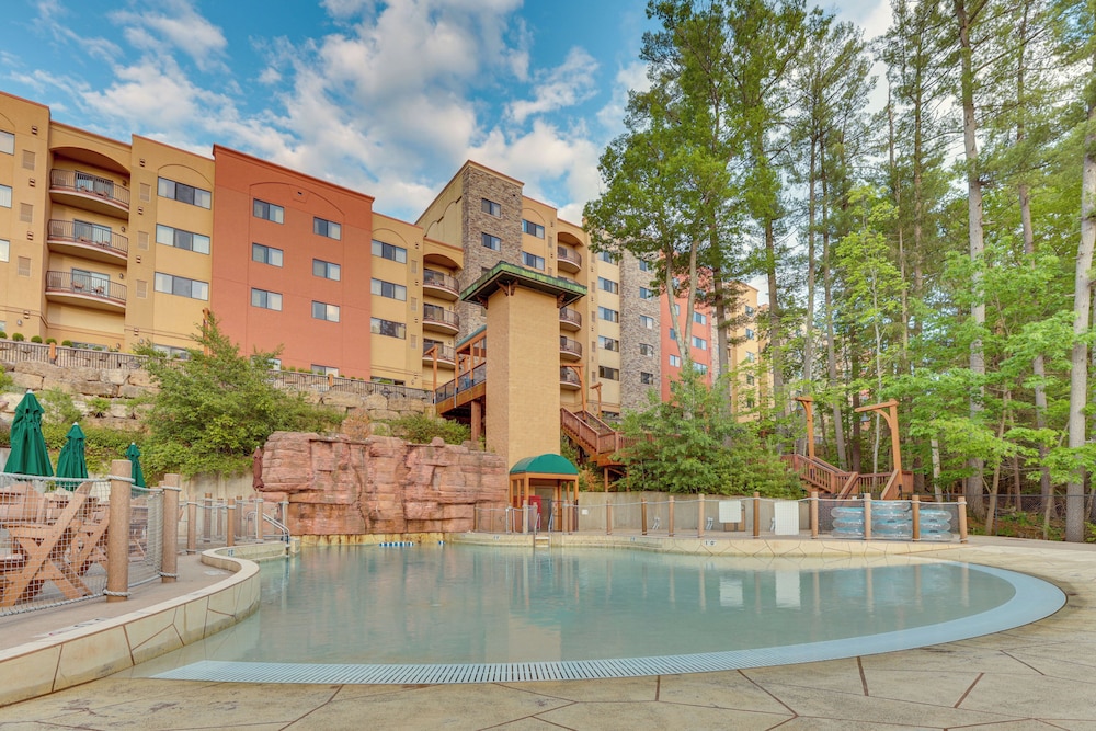 1st-floor Chula Vista Resort Condo W/ Patio! - Wisconsin Dells, WI