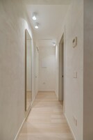 Quarto Clássico, varanda, Vista para a cidade | Cofre no quarto, secretária, quartos insonorizados 