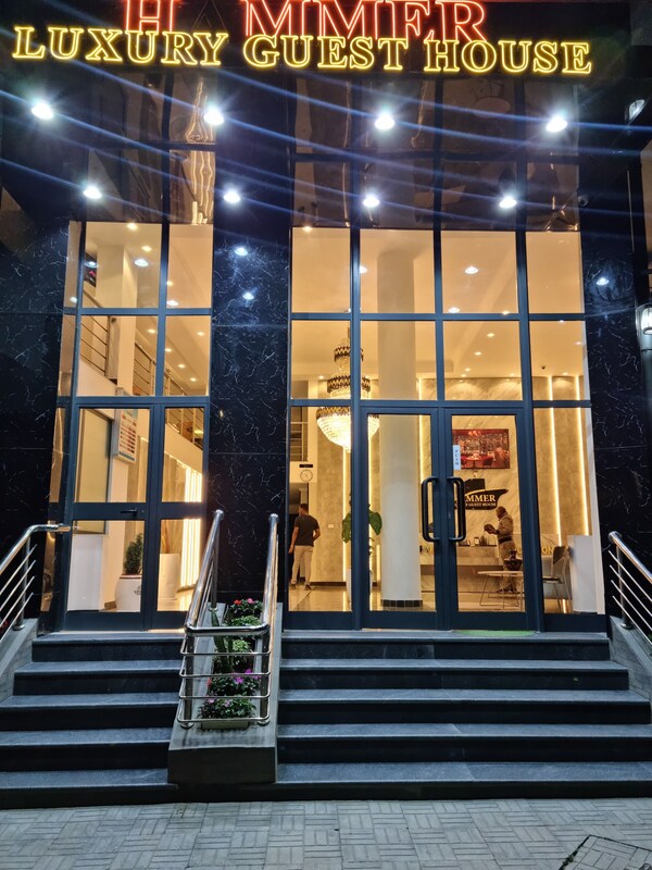 Hammer Luxury Guesthouse - Addis Ababa