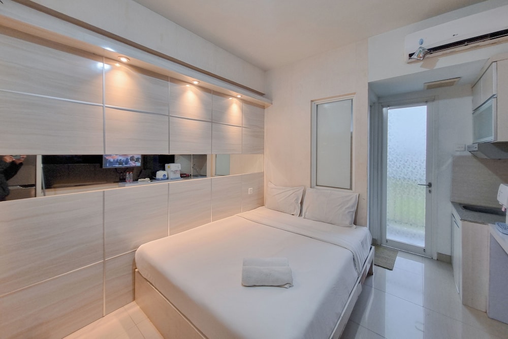 Warm Studio At Student Castle Yogyakarta Apartment - 日惹