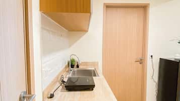 Apartamento Standard | Cozinha privada | Uma placa de cozinha
