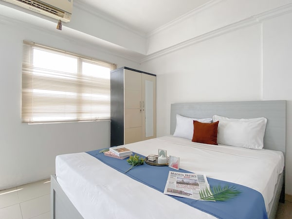 Cozy And Good Studio Room At Park View Condominium Apartment - Depok