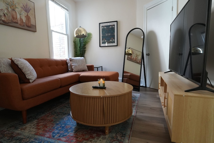 Charming 2-bedroom Rowhome With Wifi, Ac In Downtown Washington - Clinton, MD