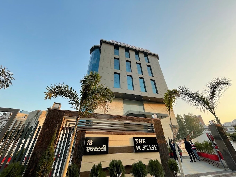 The Ecstasy Hotel - Lucknow