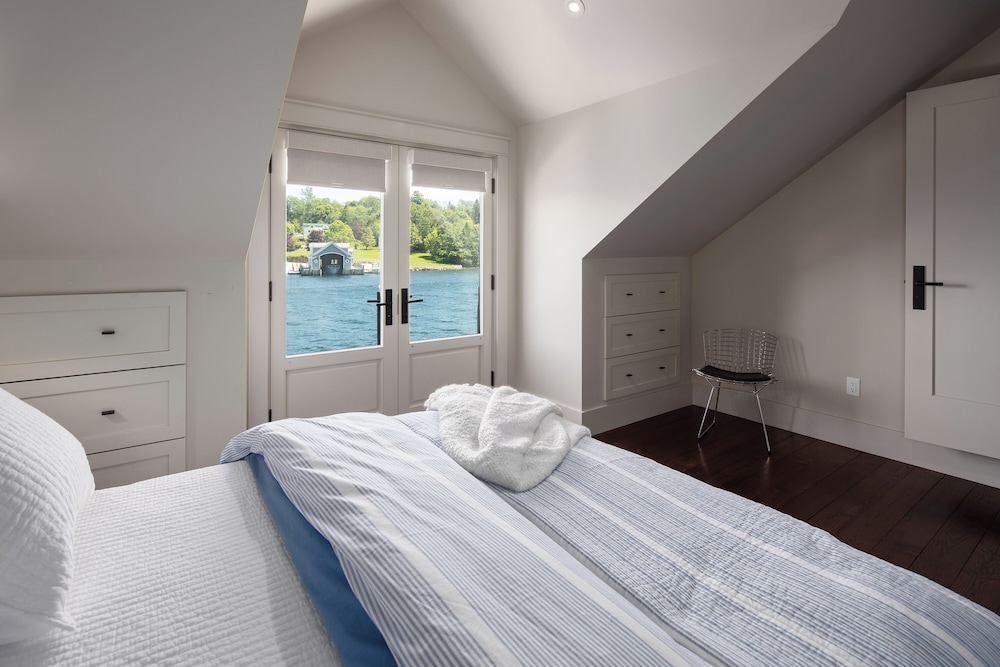 Back Harbour House - Remarkable Chester Waterfront - Chester | Vrbo