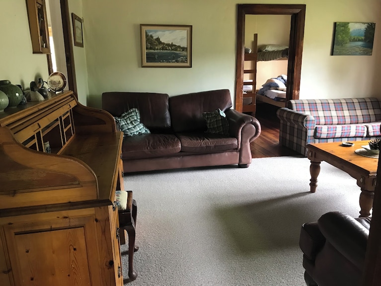 Anglers Cottage Adjacent To The Whanganui River. 50kms To Ruapehu & Lake Taupo. - 뉴질랜드