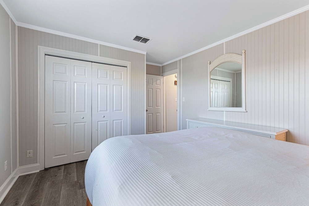 Okaloosa Island Escape | Gulf Peek • Walk to Beach - Okaloosa Island | Vrbo