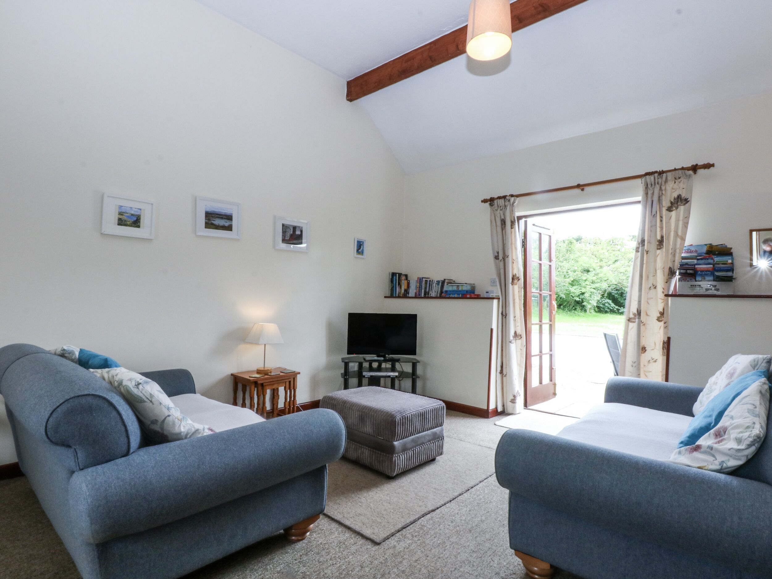 Florence Cottage, Pet Friendly, Character Holiday Cottage In Bodedern - Anglesey