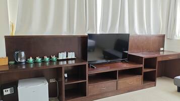 Suite-Estúdio Familiar | Secretária, secretária adequada para computadores portáteis