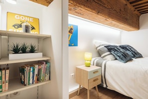 Apartamento | 1 quarto, ferros/tábuas de passar roupa, roupa de cama