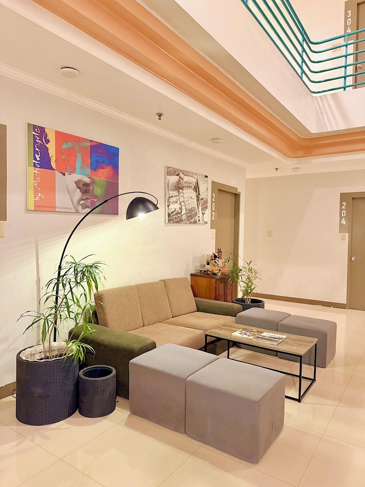 Hotel Tiffany - Laoag - Laoag