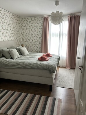 Quarto Duplo | Wi-fi grátis, roupa de cama fornecida