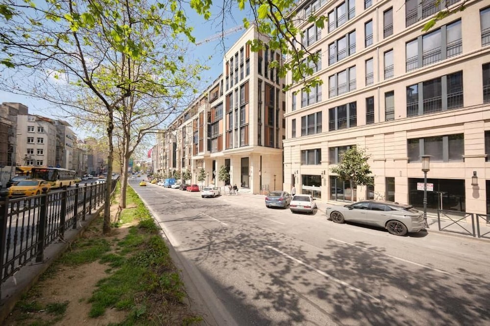 Taksim 360 Lagirio Residence - Maltepe