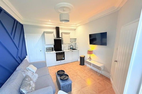 Cosy Perth Apartment - City Comforts - Perth