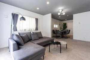 Vila, para não fumantes (3LDK/Swimming pool, Sauna/Onna14C) | Área de estar