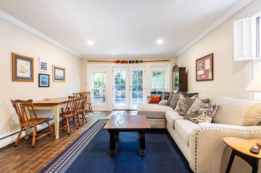 Steps From The Waterfront With Private Backyard At Historic Philip Clayton House - 아나폴리스