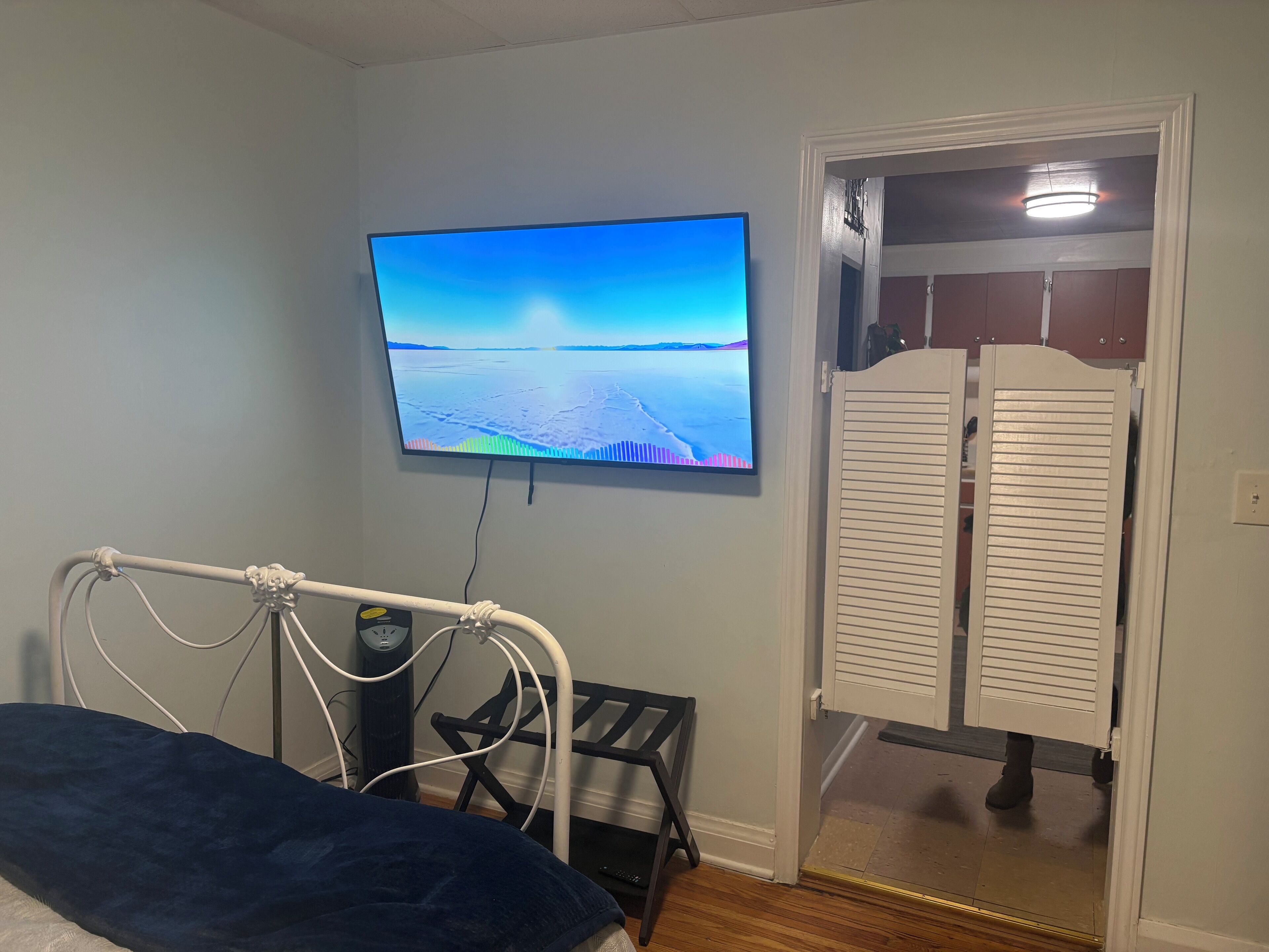 One Bedroom Apartment In Downtown St Catharines.  Very Close To Montebello Park - St. Catharines