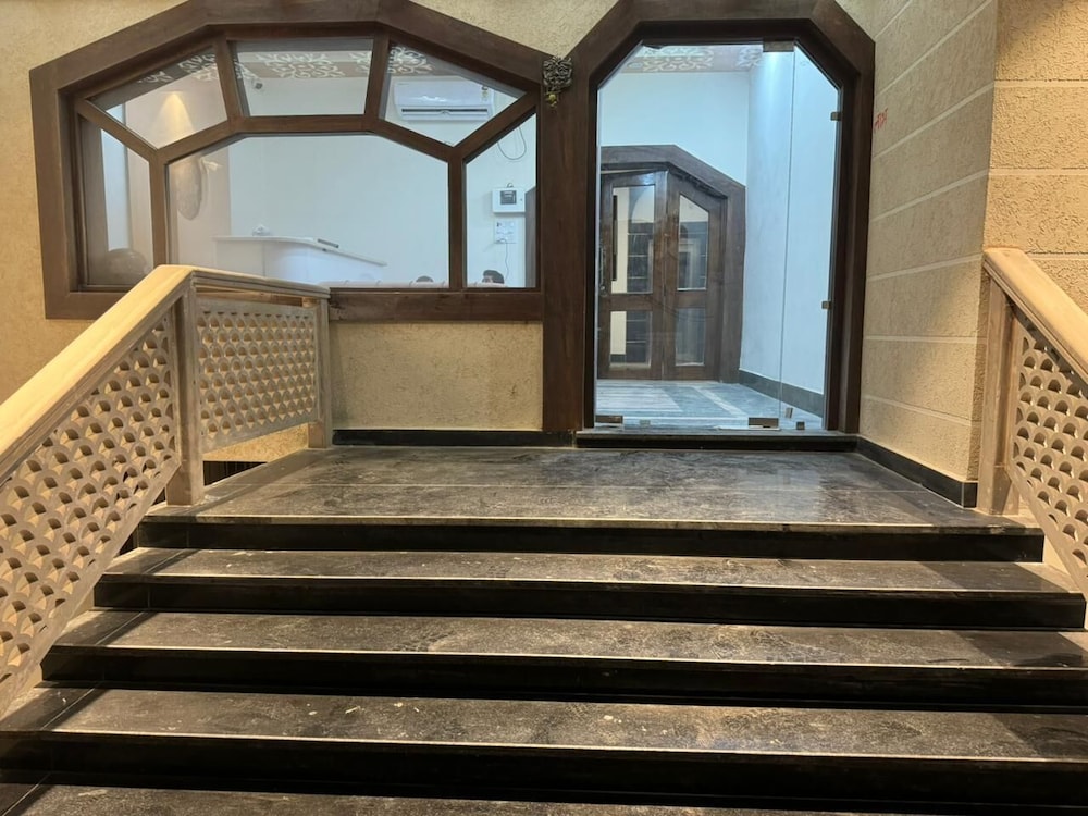 Velora Inn - Varanasi