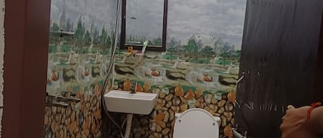 Quarto casal | Banheiro | Chuveiro, toalhas de banho, sabonete