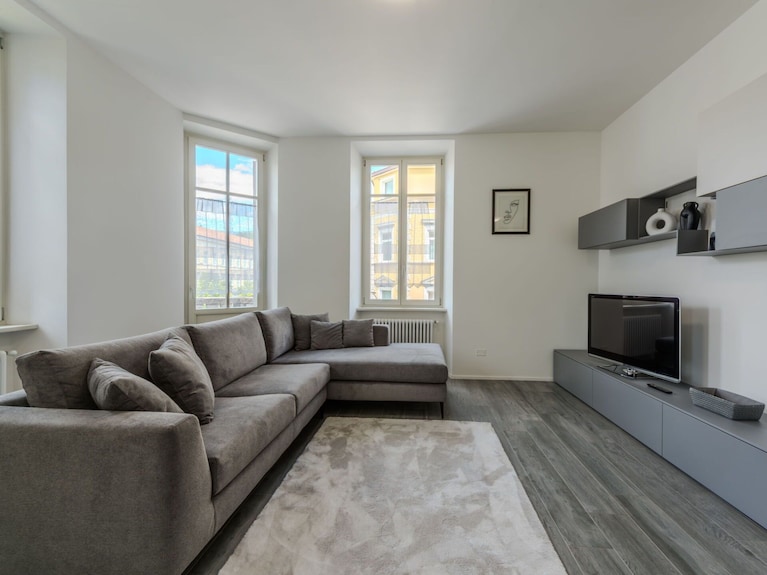 Bel Appartement Pour 5 Personnes Avec Wifi, Tv Et Balcon - Rovereto