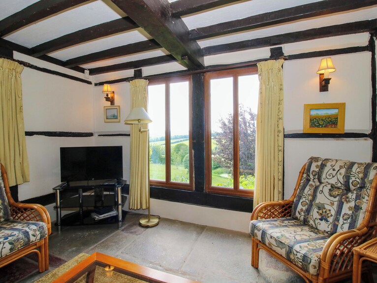 Callow Cottage, Pet Friendly, With Pool In Craven Arms - West Midlands