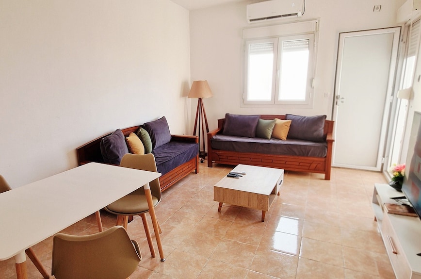 Cozy High Floor Apartment With A Nice Sea Views,perfect For Families And Holiday - 康士坦丁