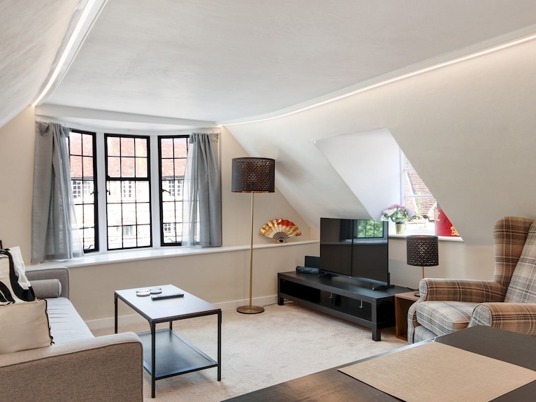 Pass The Keys | Newly Renovated Flat Sevenoaks High Street - Sevenoaks