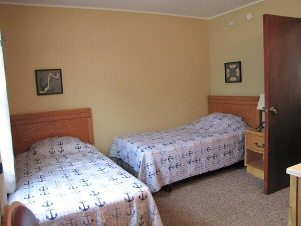 Lake Wisconsin Resort - Lodi, WI