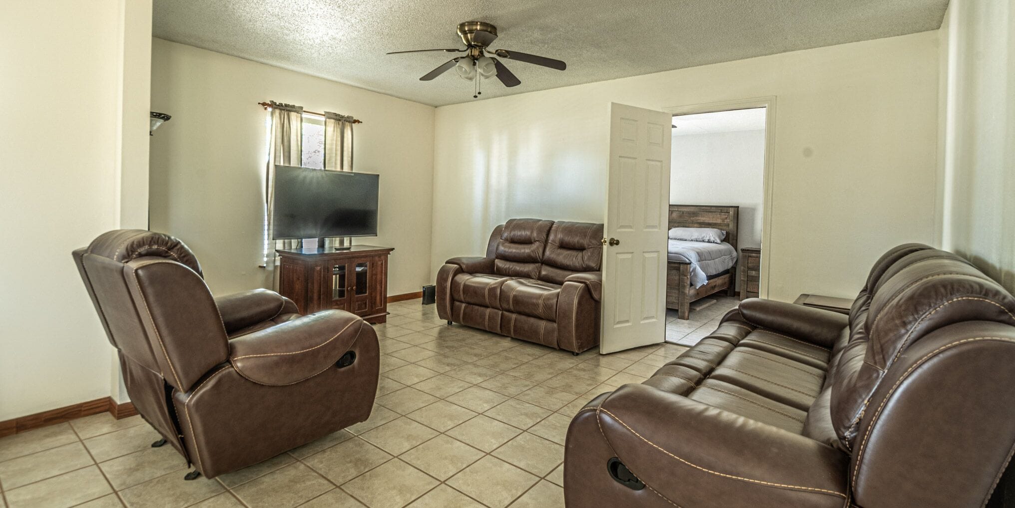 Barrel & Hill Haus Charming 2-bedroom  House With Wifi, Ac In Fredericksburg Tx - Fredericksburg, TX