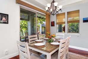 Casa de Férias, várias camas, lanai (alpendre havaiano) (Kulalani at Mauna Lani 2301) | 2 quartos, com decoração personalizada, com mobília individualizada