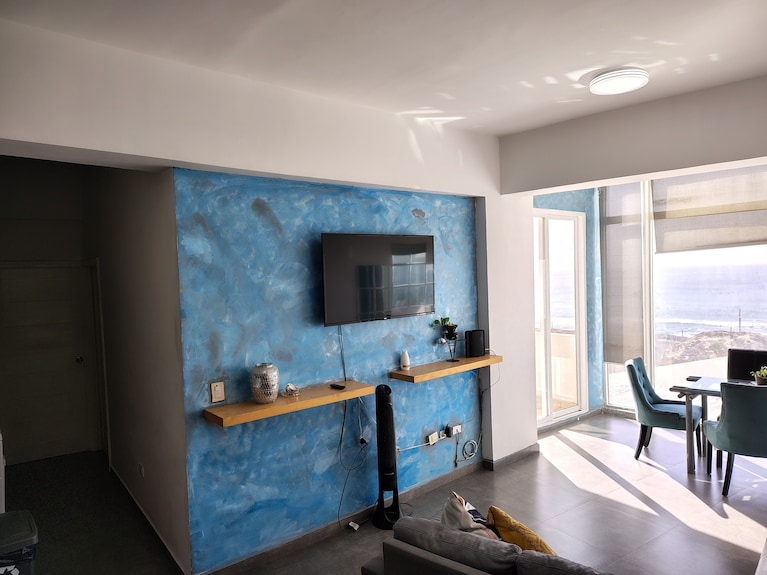 Condo Frente Al Mar De 2 Recámaras Y 2 Baños Con Balcón, Estacionamiento Seguro - Tijuana