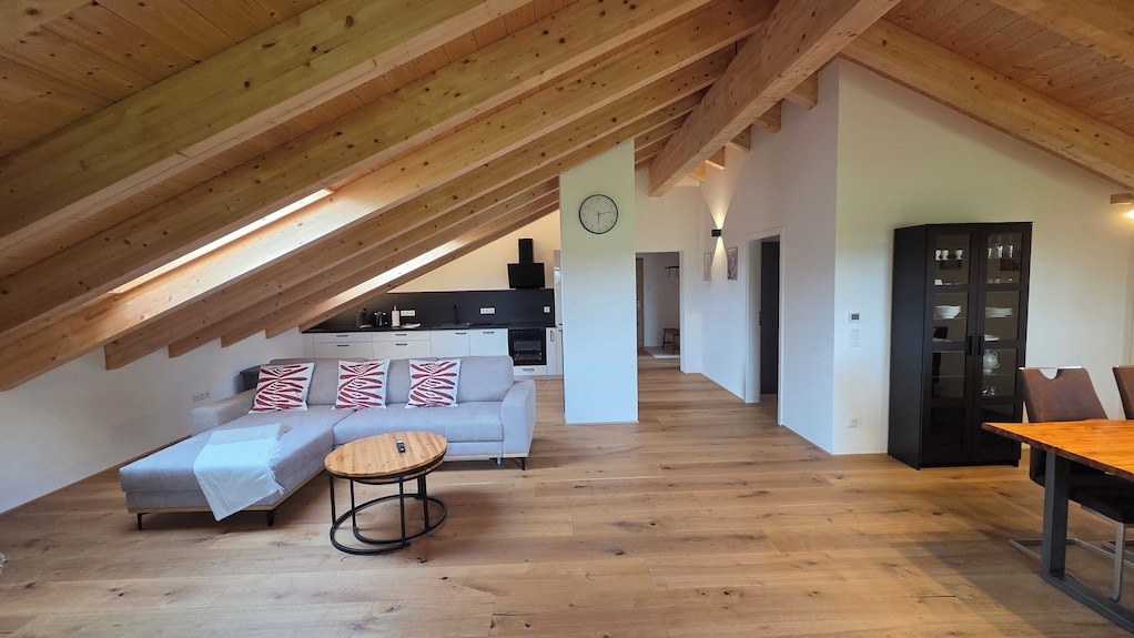 Vacation Apartment 90 Sqm With Balcony - Grassau