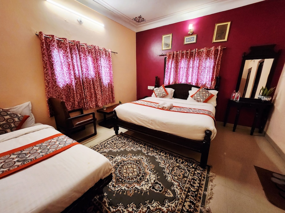 Hotel Raj Shree Palace - Udaipur