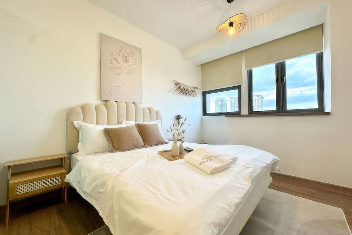 Estúdio Superior, 1 cama queen-size, Vista para a cidade | Secretária, Wi-fi grátis