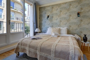 Apartamento Cidade, 1 cama de casal e sofá-cama, não fumadores | Ferro/tábua de engomar, berços/camas para crianças, berço de viagem