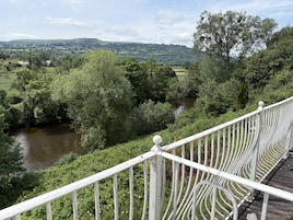 Quarto casal standard, suíte, vista para o rio | Vista da sacada