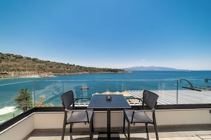 Quarto Duplo Deluxe, varanda, vista para a praia | Varanda