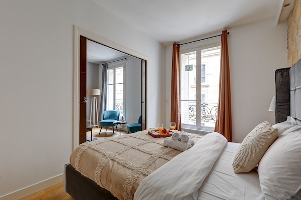 Apartamento Cidade, 2 quartos, não fumadores | Ferro/tábua de engomar, berços/camas para crianças, berço de viagem