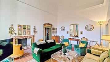 Apartamento, 3 quartos, Vista para a cidade | Sala