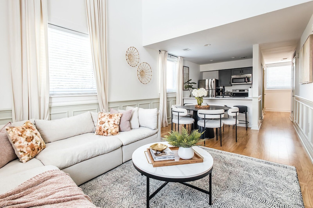 360 King - Charleston, SC