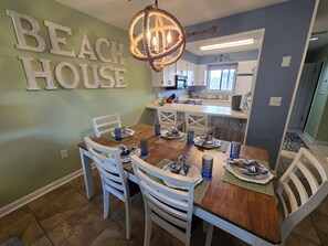 Casa geminada, várias camas (Portside I1- Gulf Palms) | Opções para refeição