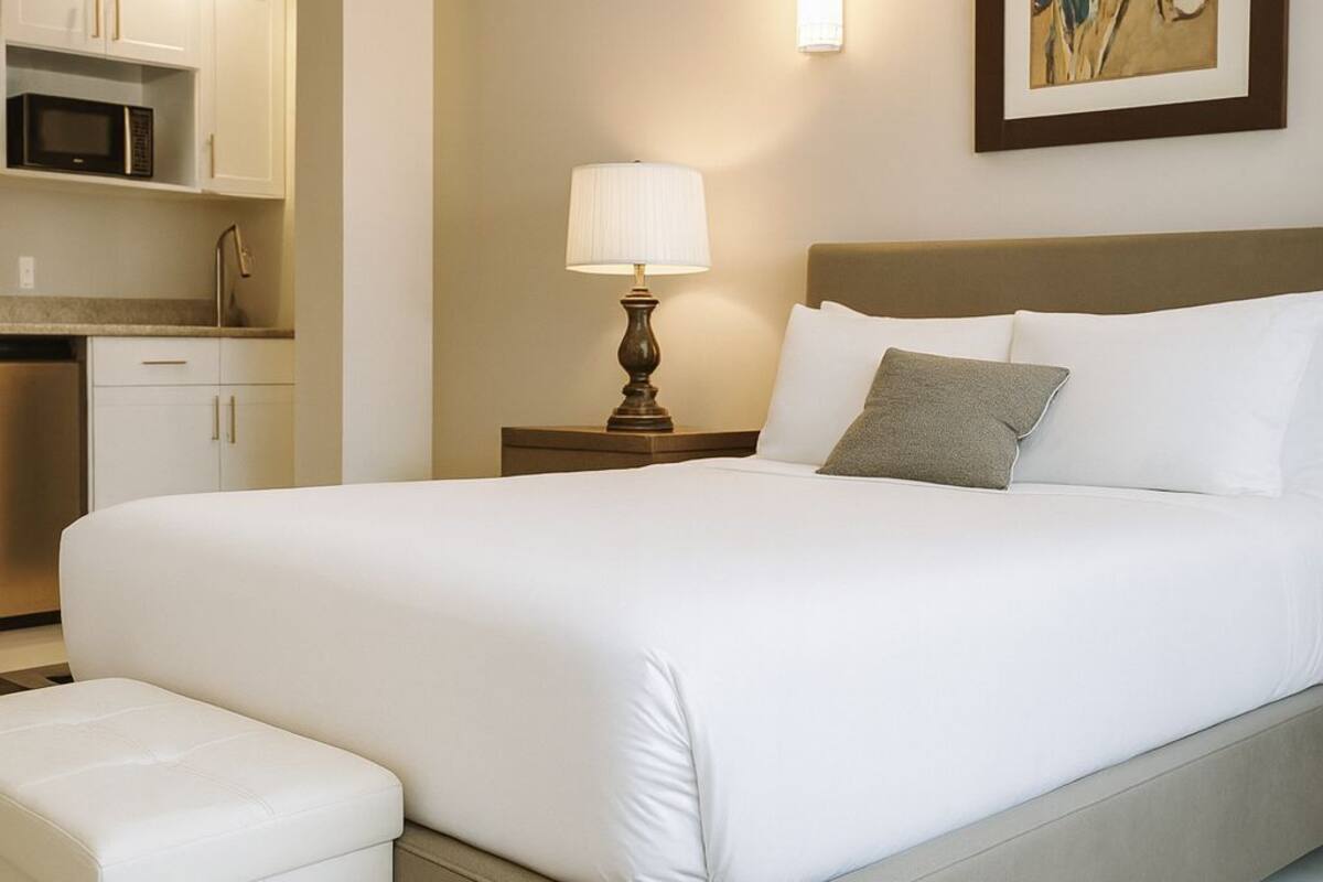 Quarto Duplo Comfort | Roupa de alta qualidade, camas de colchão pillowtop