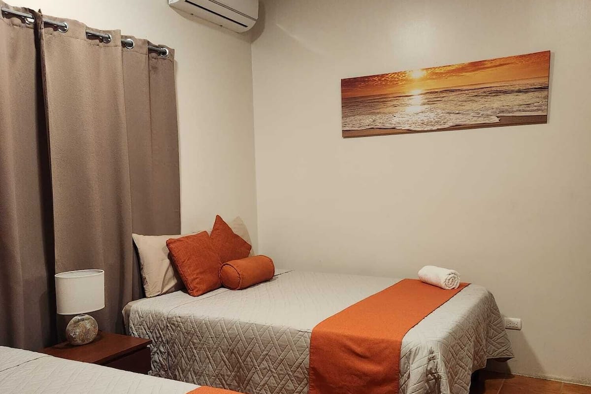 Quarto Duplo ou Twin Deluxe | Com decoração personalizada, com mobília individualizada