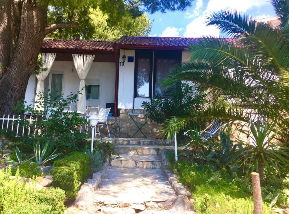 Beach House - 2m From Beach - Starigrad