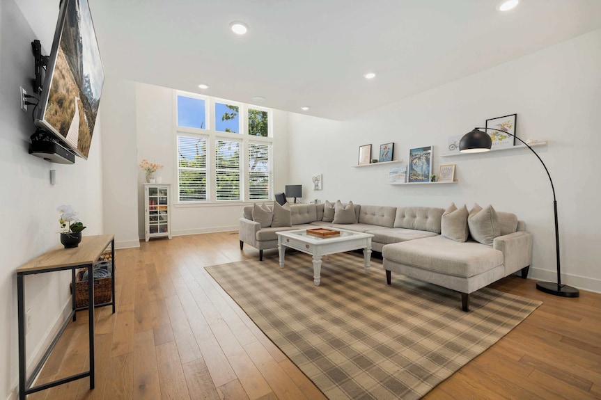 Traverse - Arts District - 0.4 To Dt Bentonville - Bentonville, AR