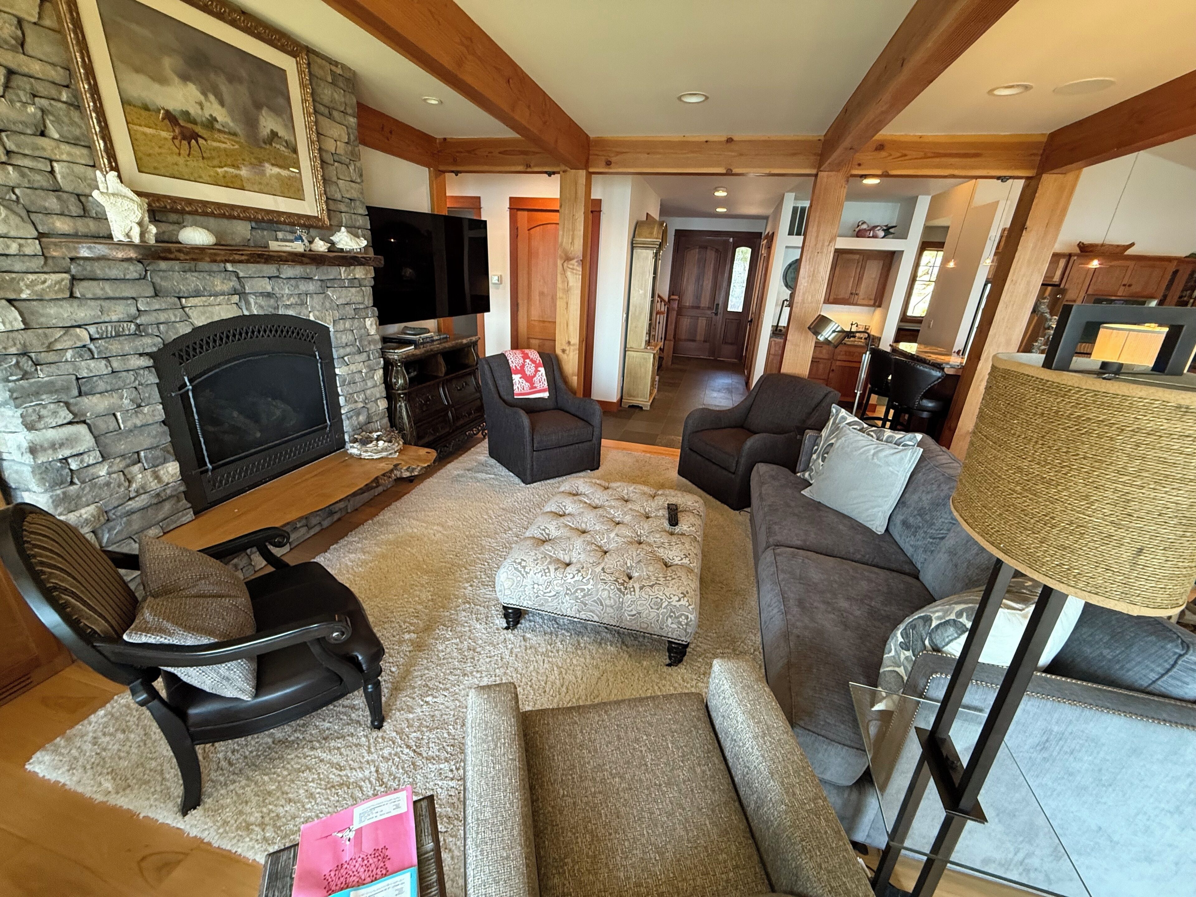 4+ Bedroom Luxury Oceanfront Estate With Hot Tub - Friday Harbor, WA