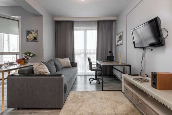 Bright Apartments Near Dana Mall - Minsk